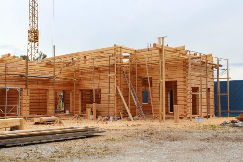 Building a log house – 4 important last steps